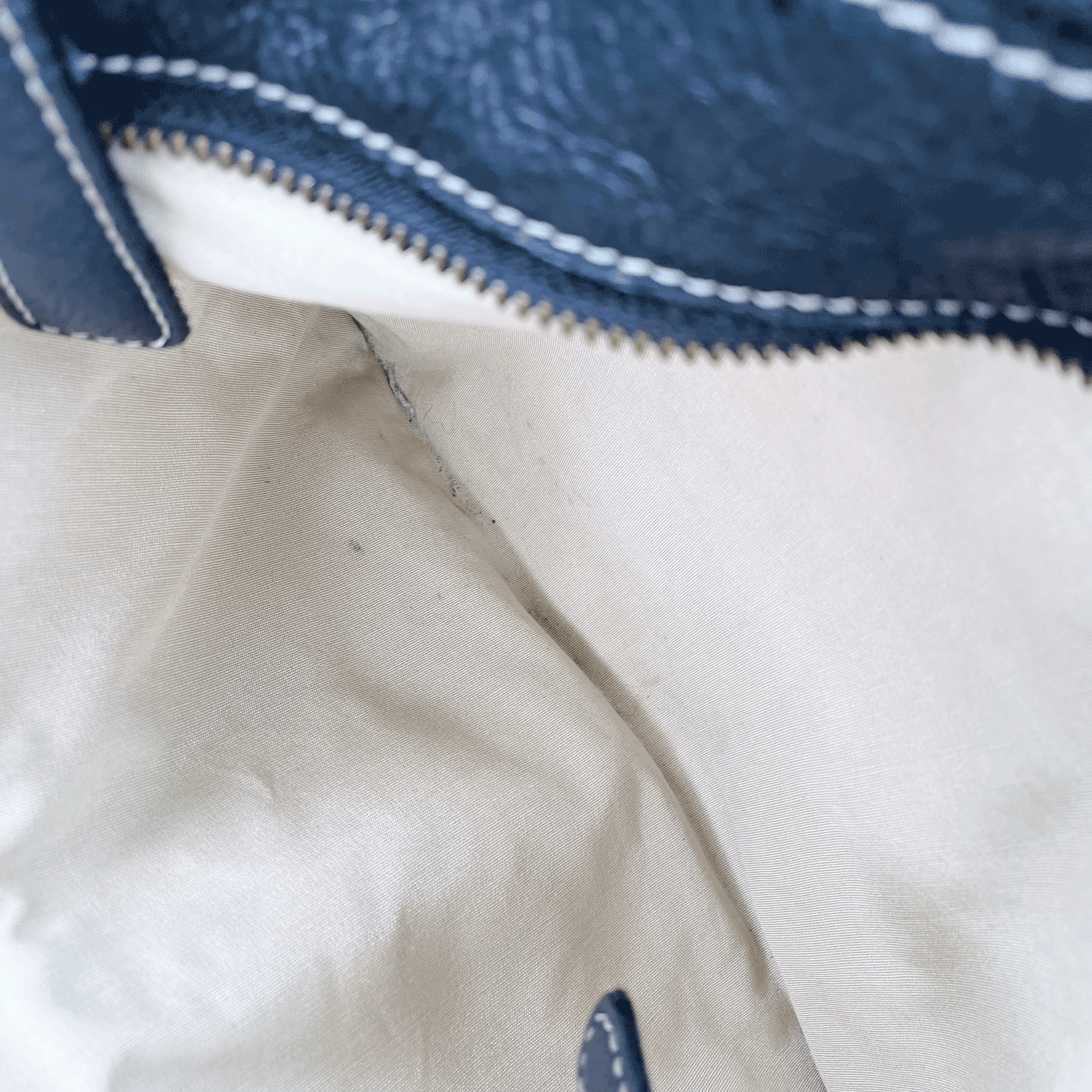 roots tribe crossbody pebbled leather bag – good market thrift store