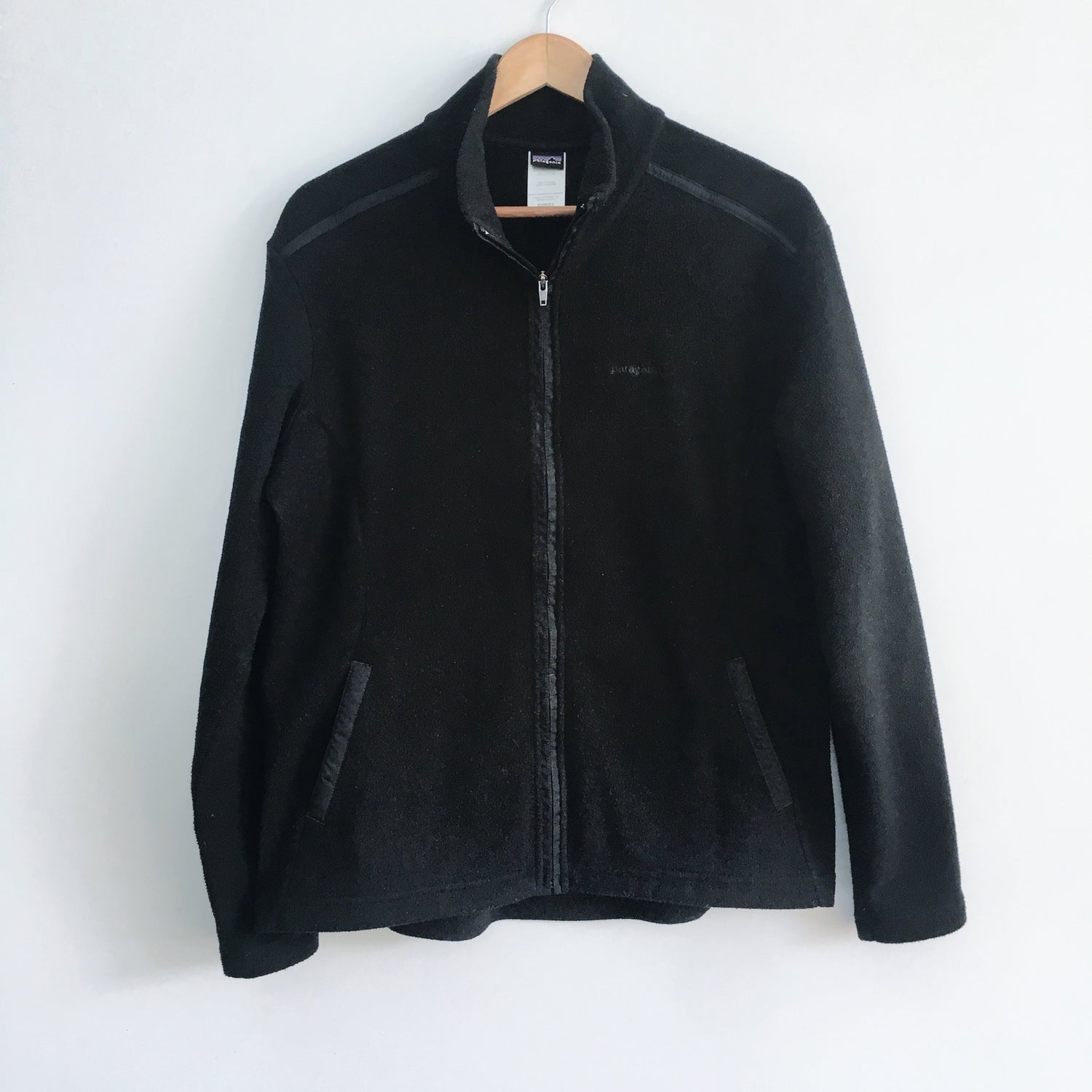 Patagonia Fleece Zip up - size XL – good market thrift store