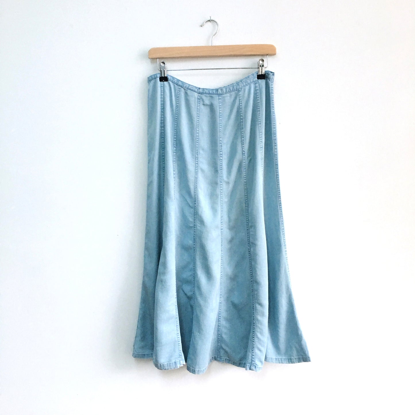 YZZA Vintage Panelled Chambray Midi Skirt - size 6 – good market thrift ...